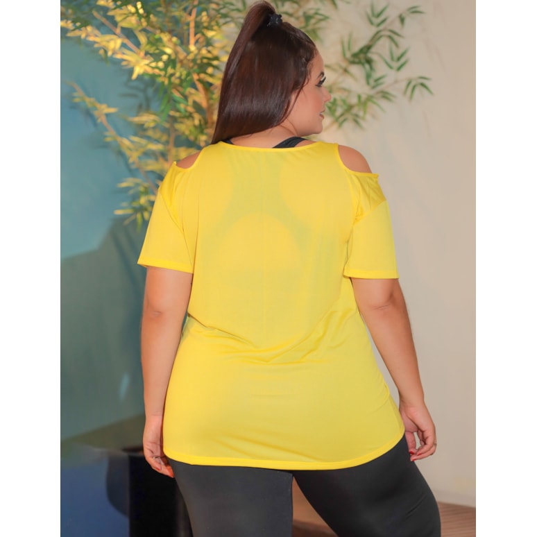 Blusa Feminina Fitness Alongada em Dry Fit Plus Size Blusa Feminina Fitness Alongada em Dry Fit Plus Size